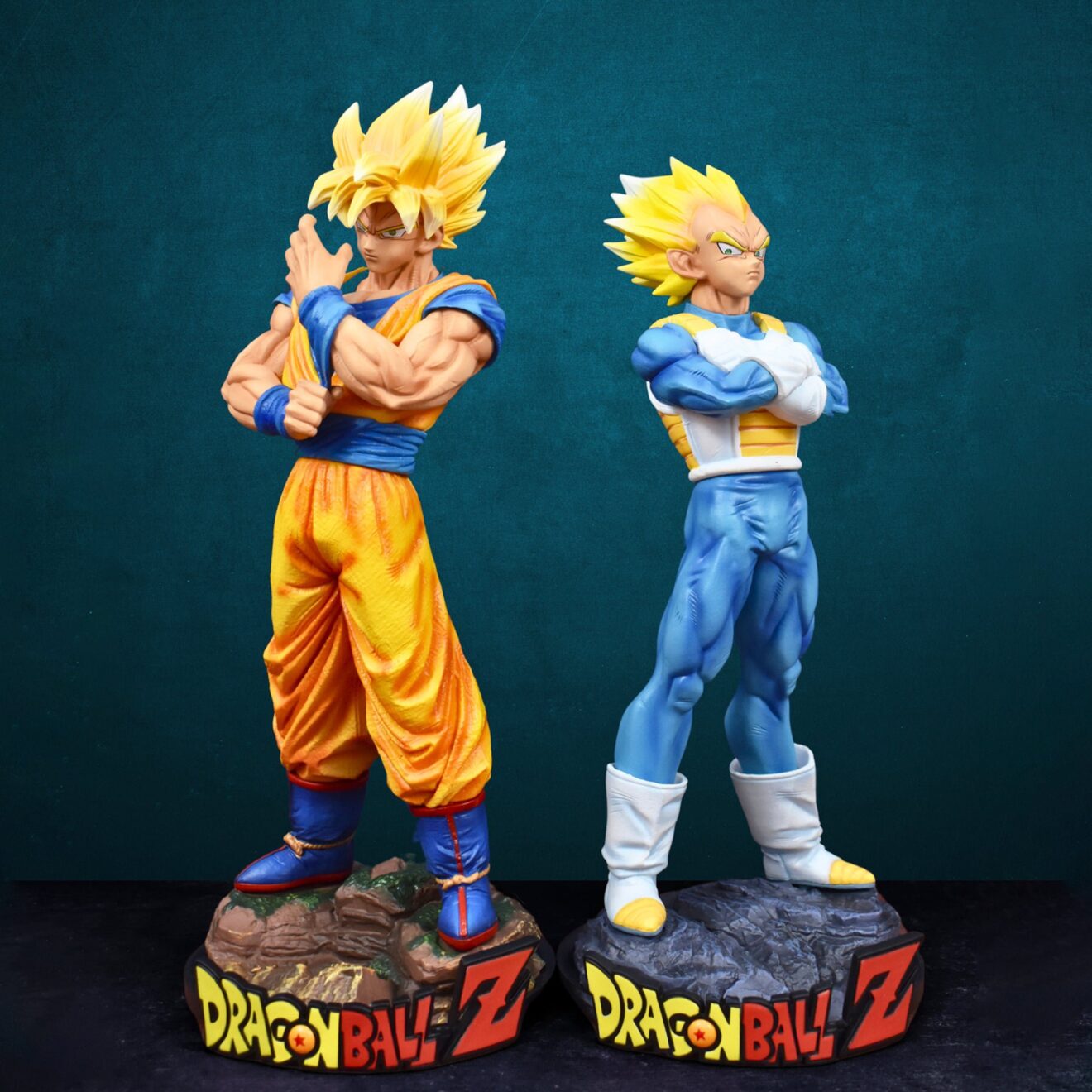 🔥 Super Saiyan Duo – Goku & Vegeta Premium Figures 🔥 - Animesia